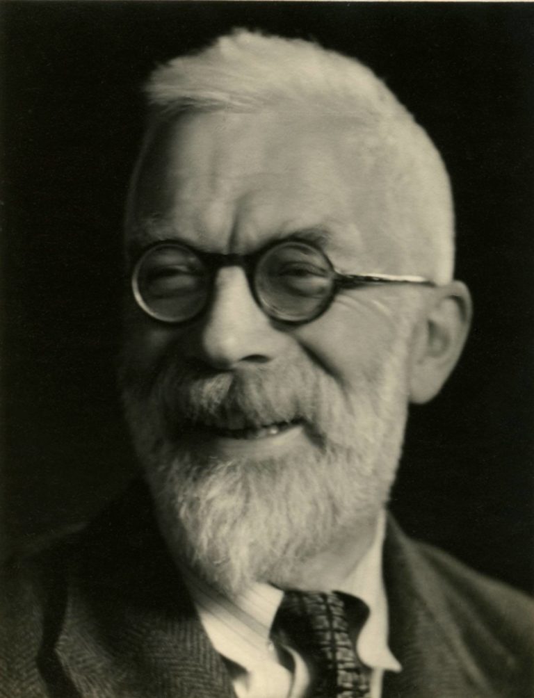 Fisher information between two Gaussians – Libres pensées d'un ...